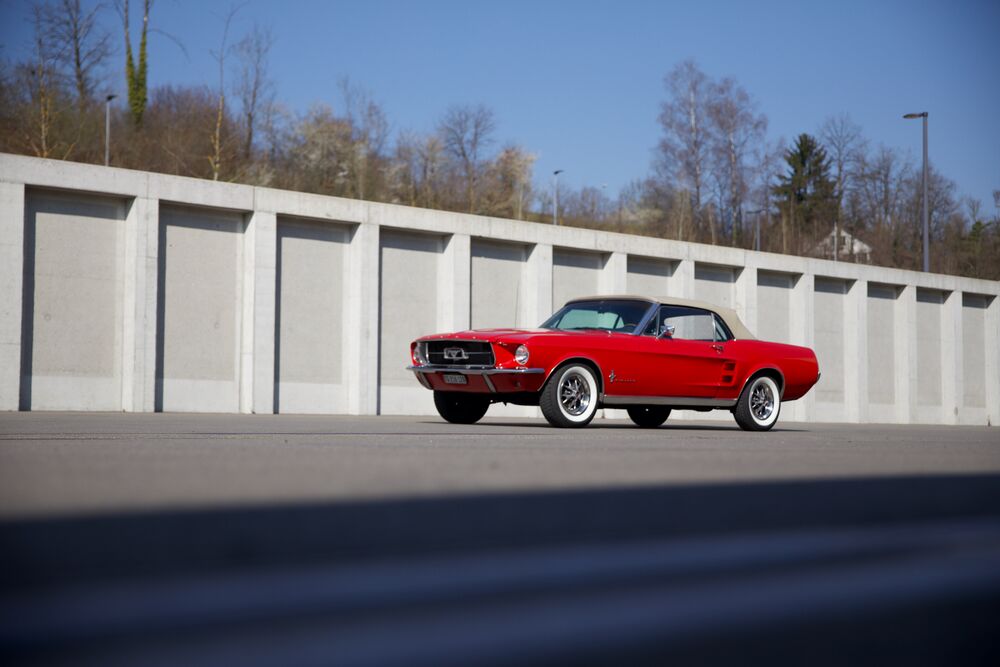 Ford Mustang Cabrio - American Dream | auto-illustrierte - Das ...