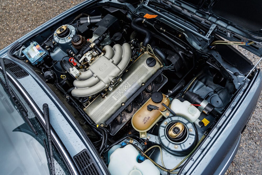bmw e30 325ix engine